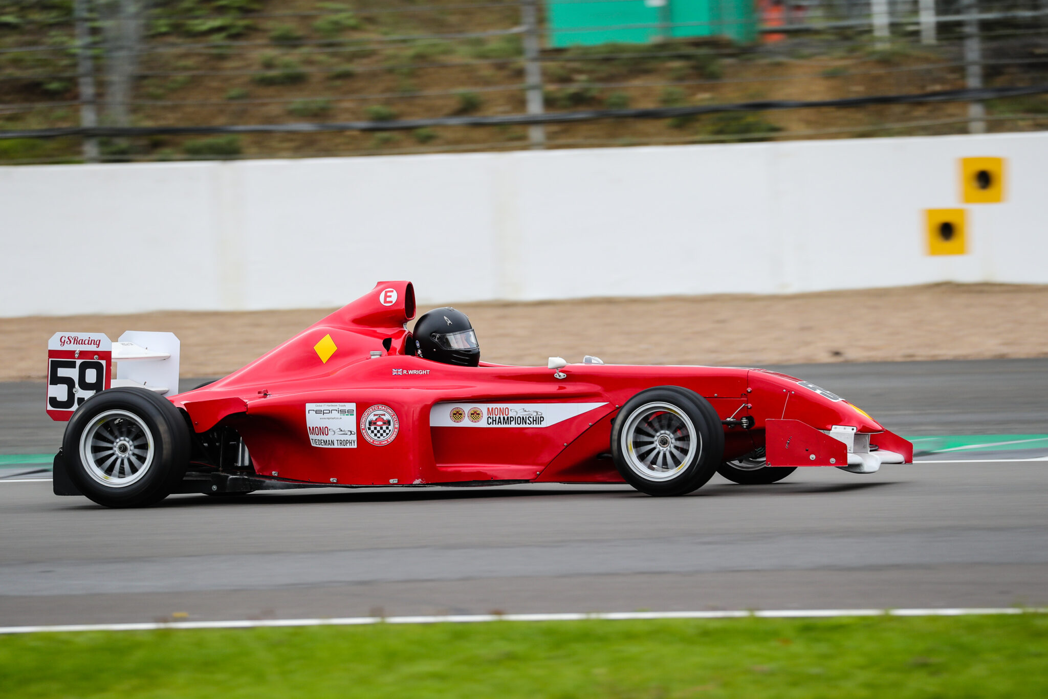 2025-04-05: Silverstone International (Mono 1) – Monoposto Racing Club